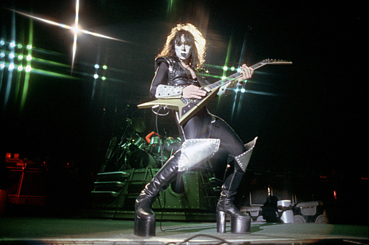 '70s rock icon, 73, reveals first new recording in 20 years with over ...