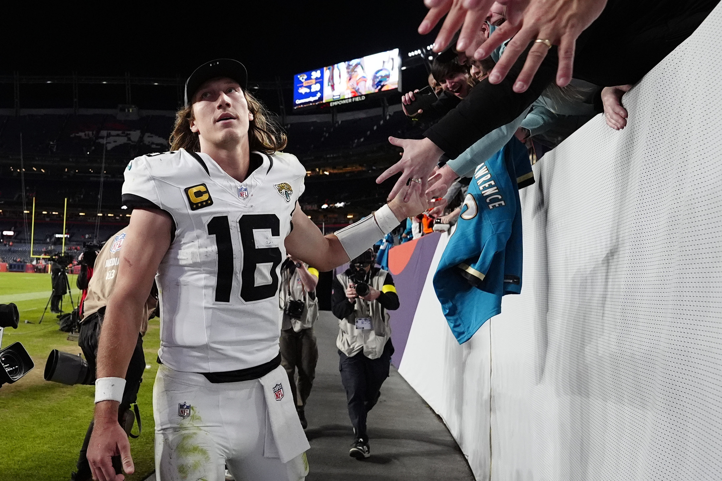 Trevor Lawrence got hit so hard after ball was blown dead