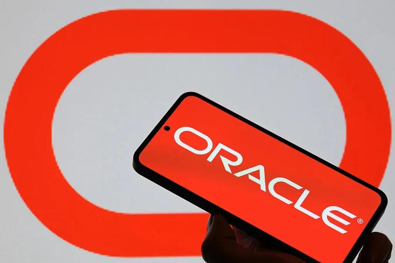 Oracle stock slide could reportedly be an AI opportunity for investors ...