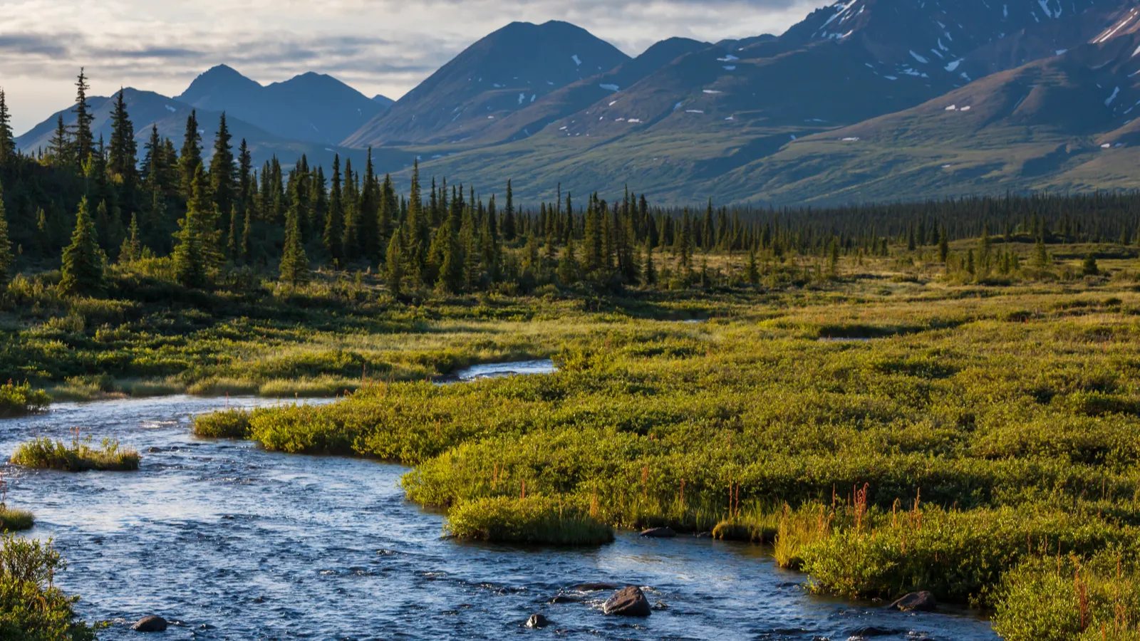 These are the most charming small towns in Alaska