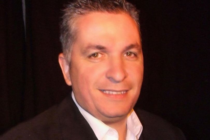 Comedian treated by audience member after he has heart attack