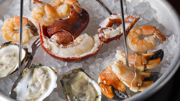 The simple trick for telling if a seafood meal will be any good at a ...