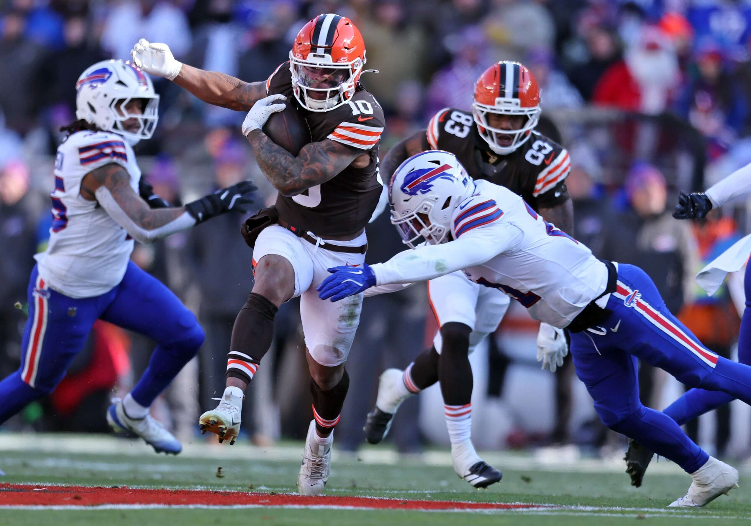 He’s an absolute stud: Browns podcast breaks down why RB Quinshon ...