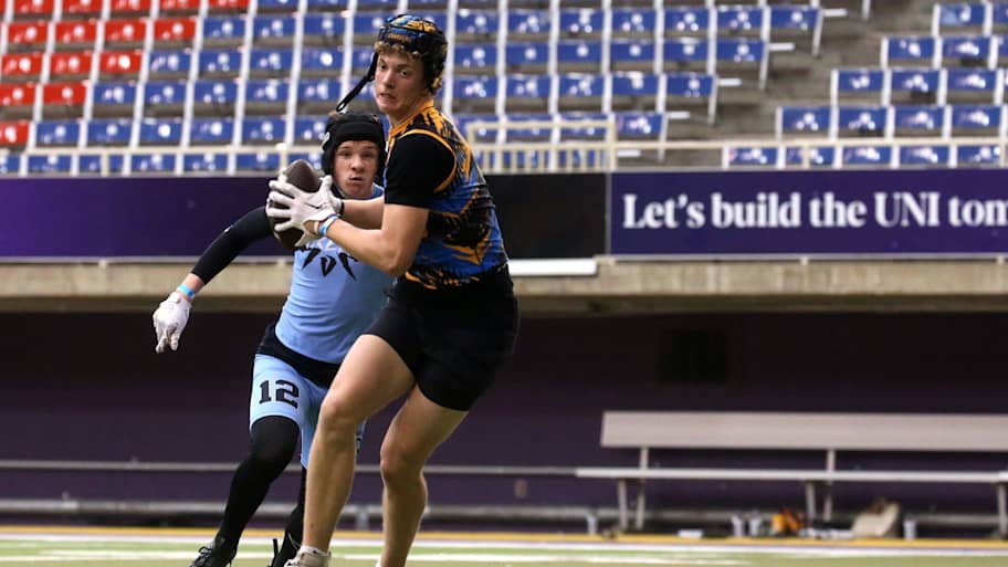 A top 2027 in-state TE prospect with a familiar name has committed to ...