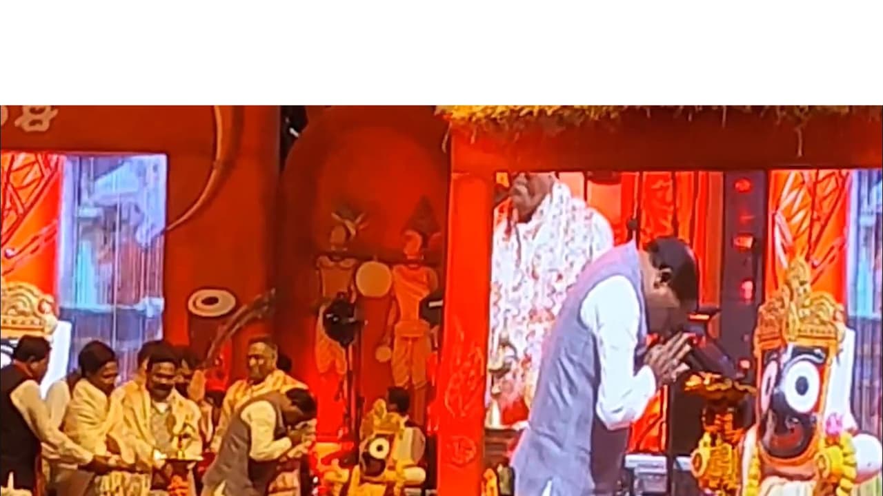 Parab 2025: Odisha CM Majhi attends tribal fest, lauds Koraput Coffee