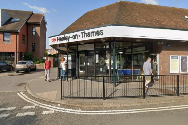 Henley College students launch petition to add carriage to 'safety risk ...
