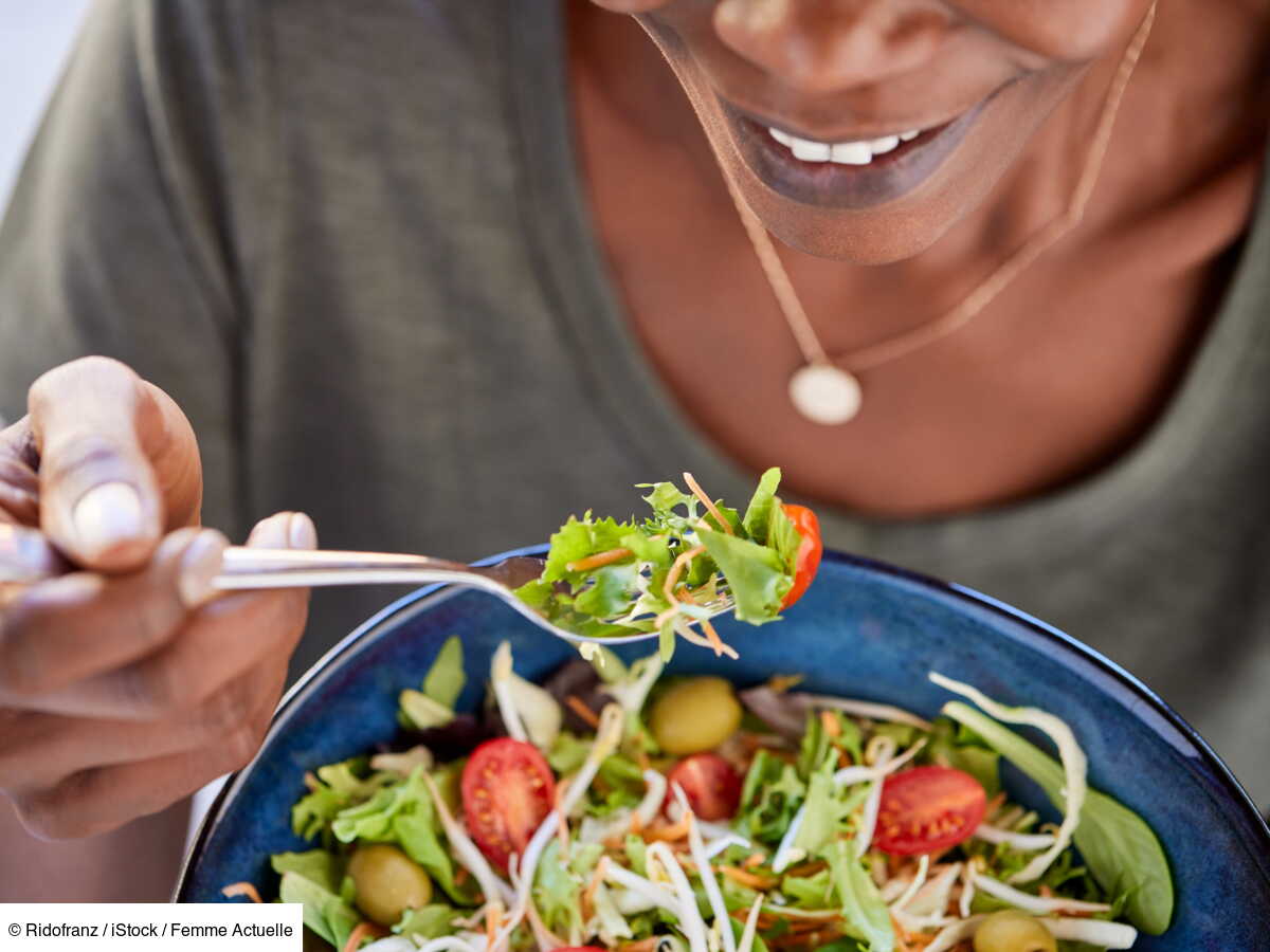 Cet aliment à manger tous les jours après 50 ans selon un ...