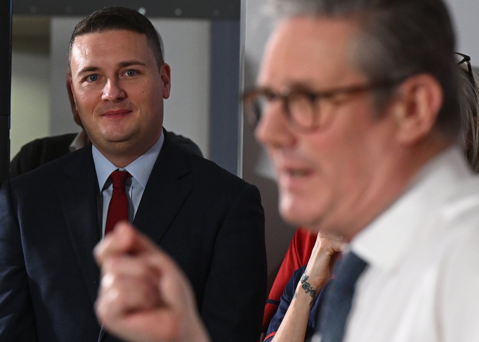 Starmer 'very happy' with Cabinet and sticking to EU 'red lines' – No 10