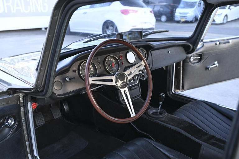 This tiny Honda sports car feels like a motorcycle on four wheels