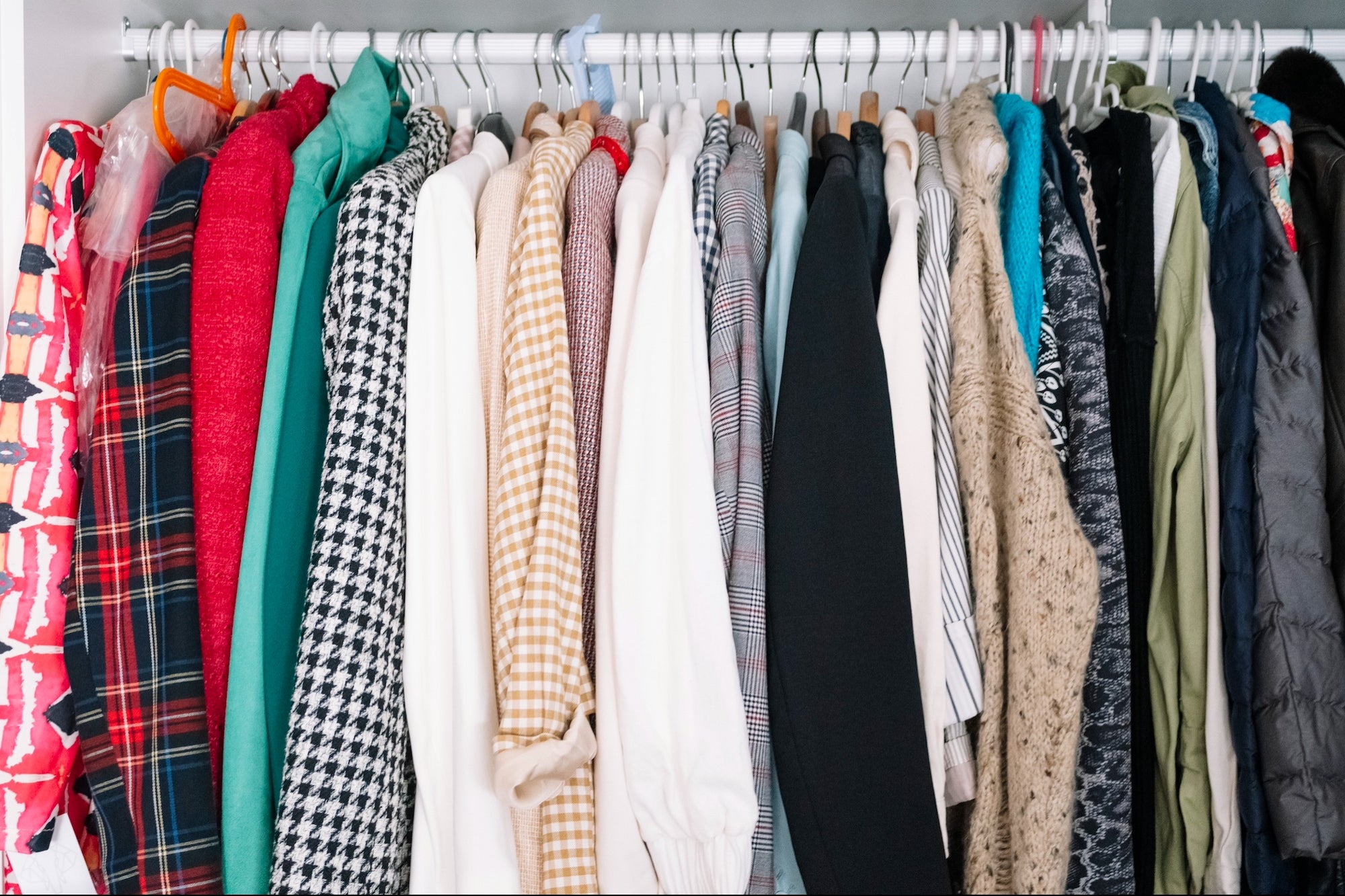 This side hustle pays $3,000 a month — and all you need is a closet ...