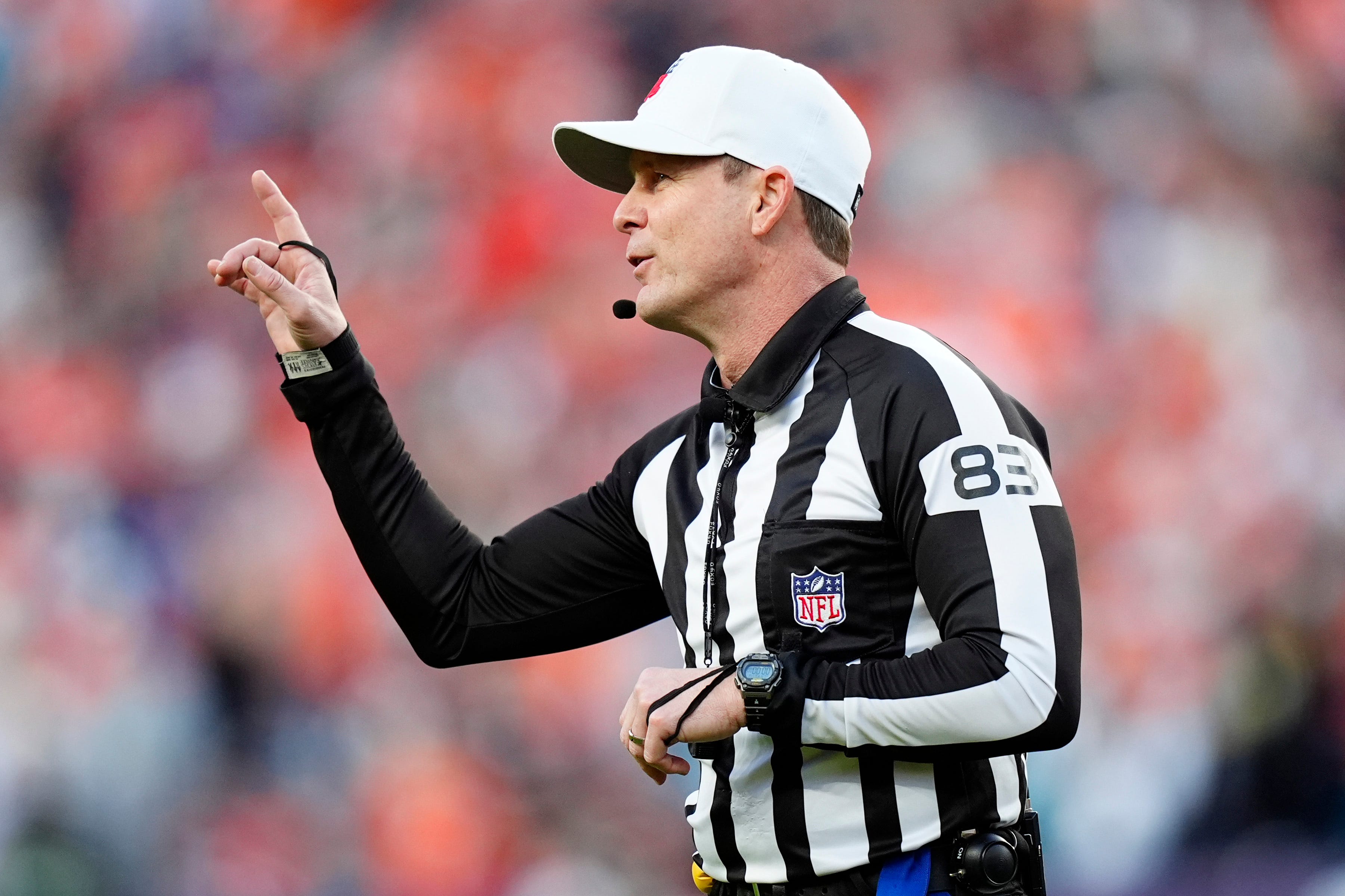 NFL fans, pundits and ex-players criticized Broncos-Jags officiating