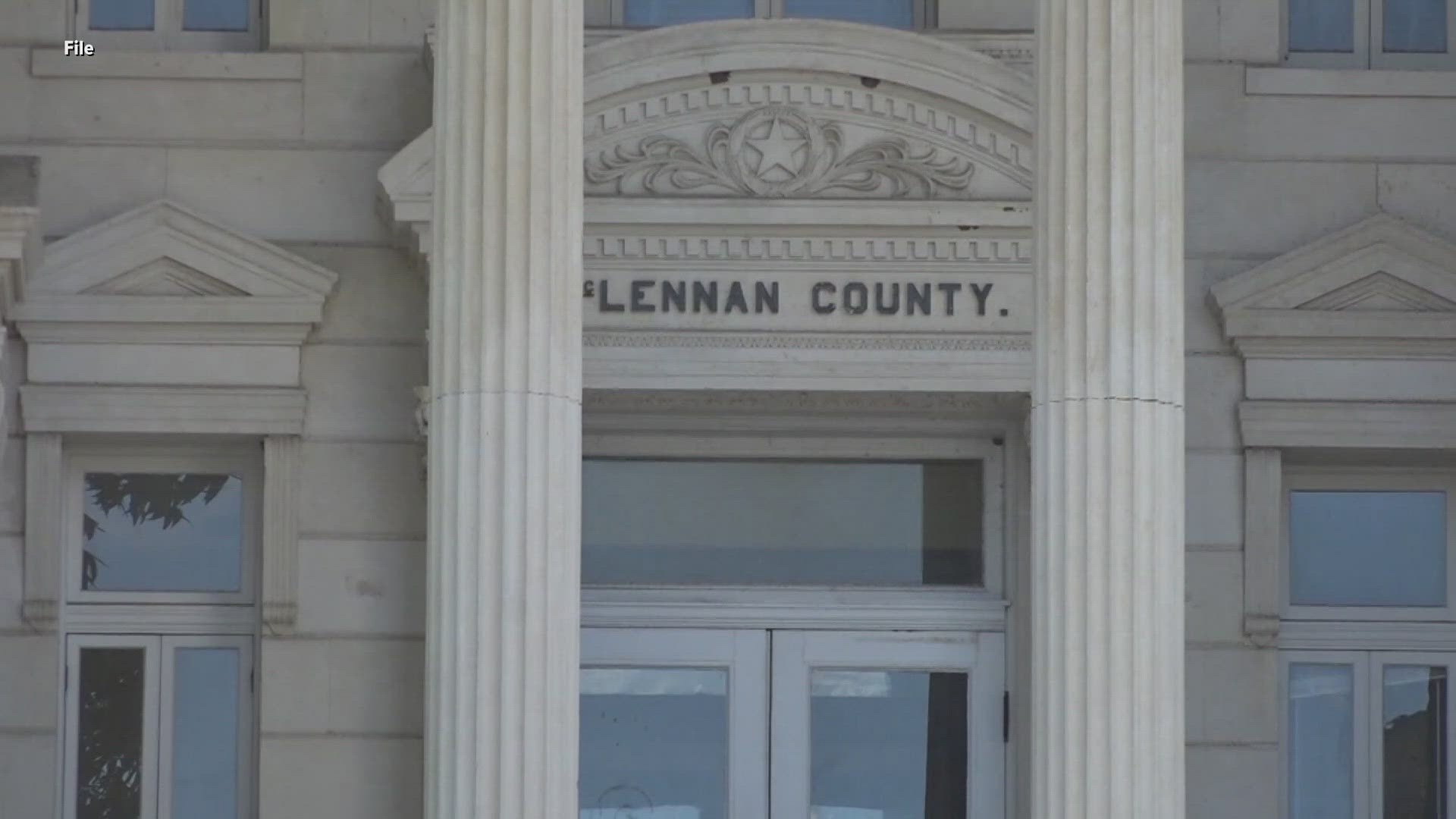 Waco judge asks federal courts to overturn right to gay marriage