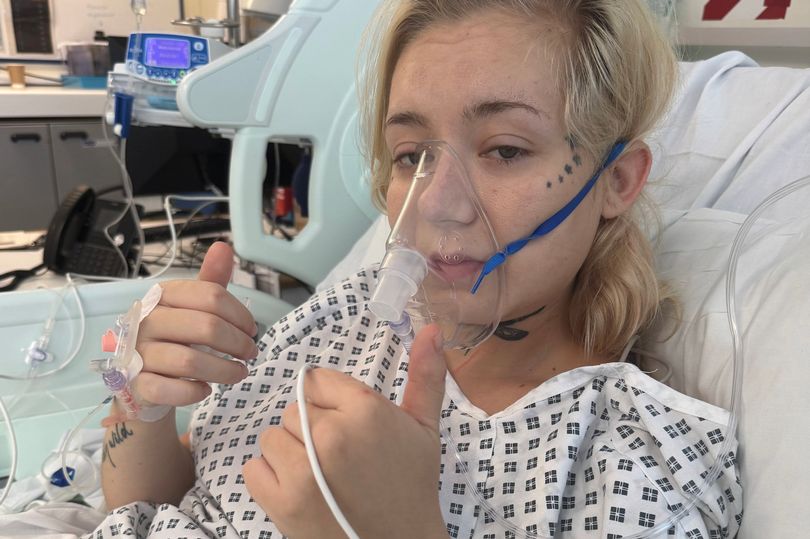 'I used a disposable vape every week and now I'm 21 with lung cancer'