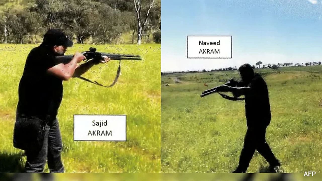 Bondi gunmen threw "tennis ball bomb" at crowd, practiced shooting ...