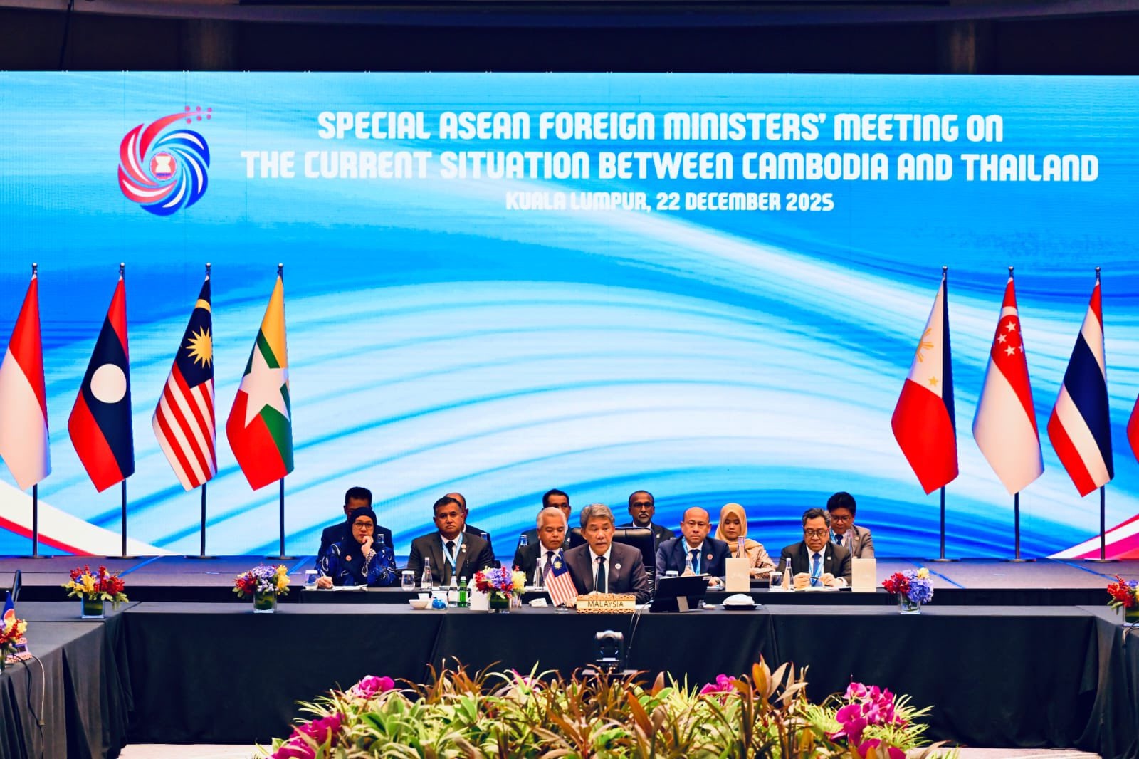 Los ejércitos de Tailandia y Camboya debatirán el miércoles un eventual ...