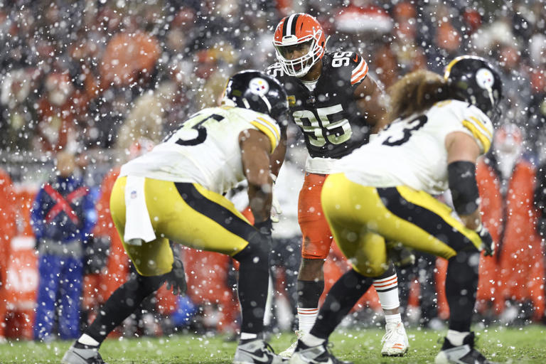 Steelers set up to make Browns' Myles Garrett breaking sack record tough
