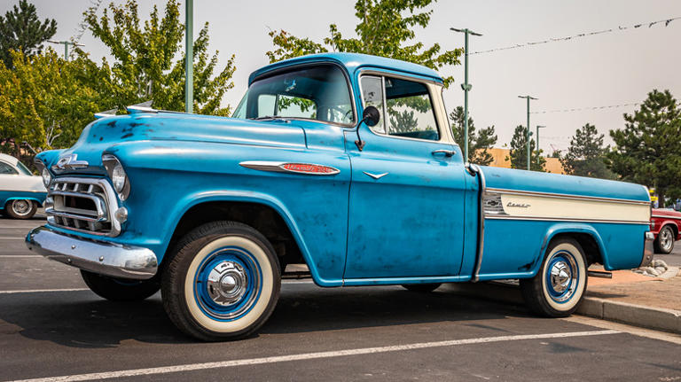 Stepside vs. Fleetside truck beds: What's the difference?