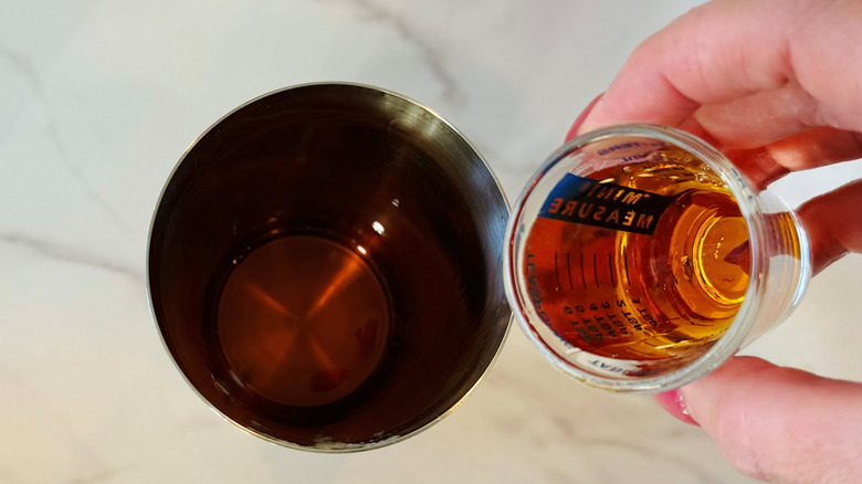 Classic amaretto sour recipe