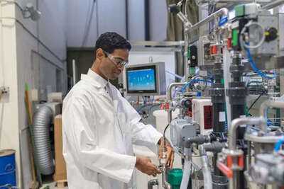 Career: Chemical or biochemical engineering? Which branch will offer a ...