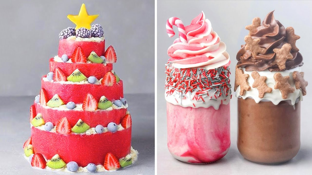 Festive berry layer cake with creamy jar cakes