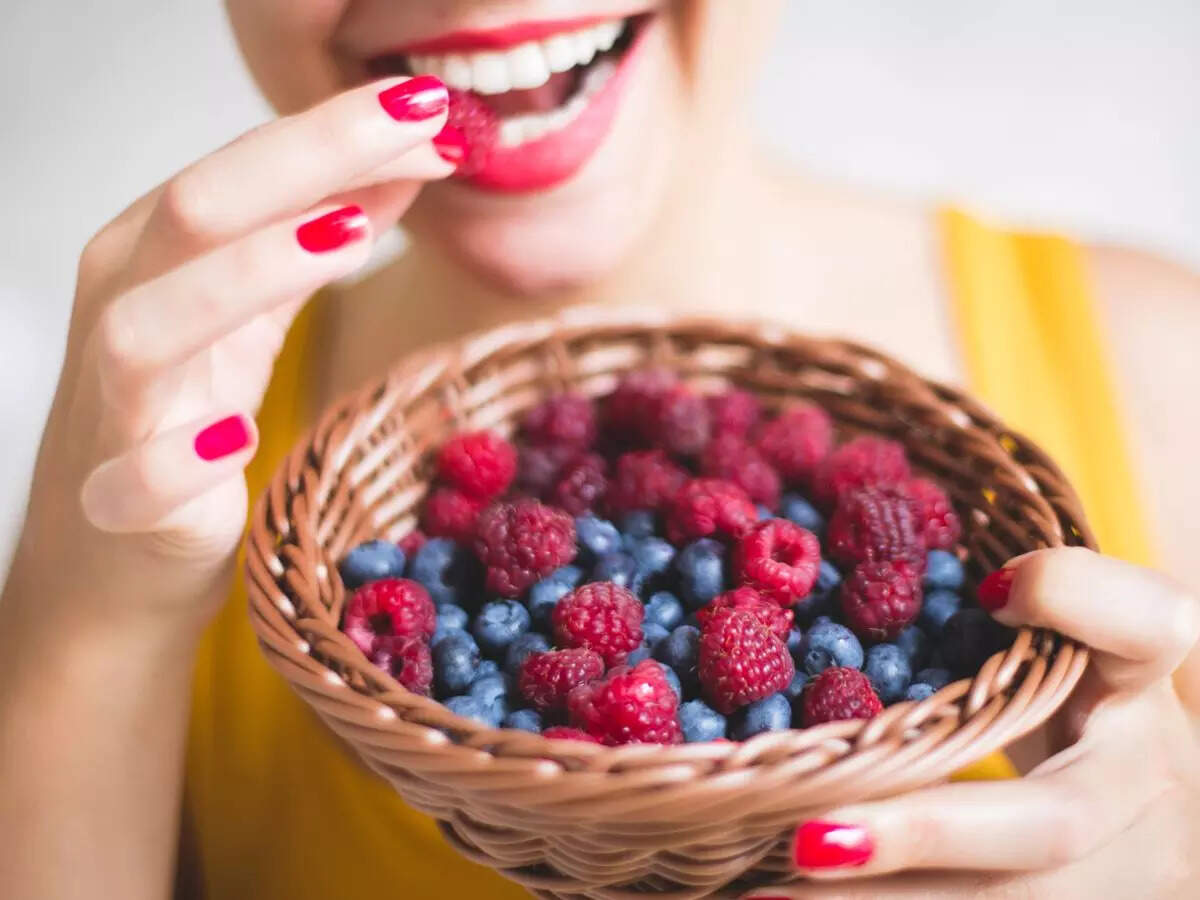 8 foods that pump blood circulation even while sitting for long hours