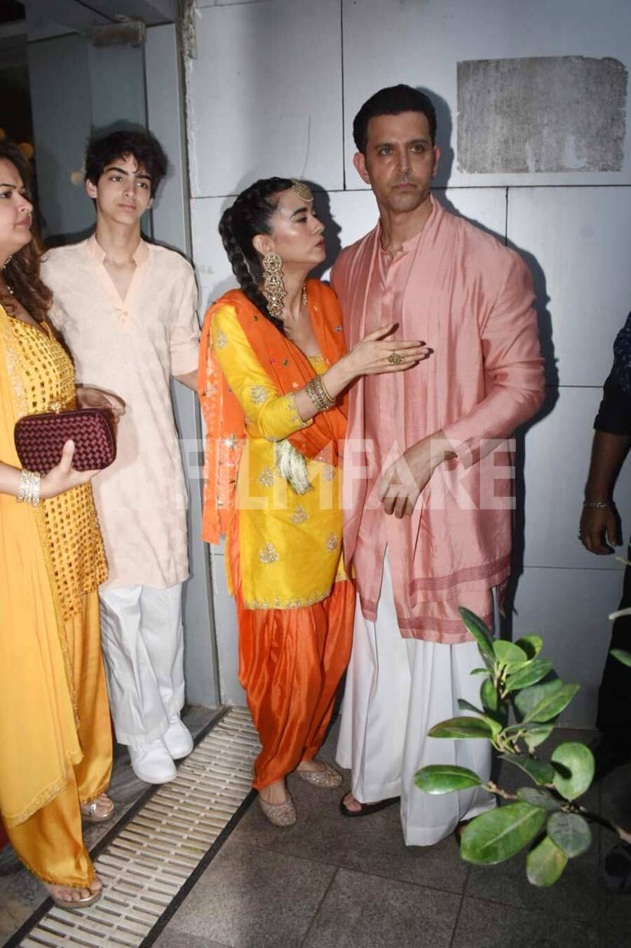 Photos: Hrithik Roshan & Saba Azad serve elegant ethnic looks at Eshaan ...