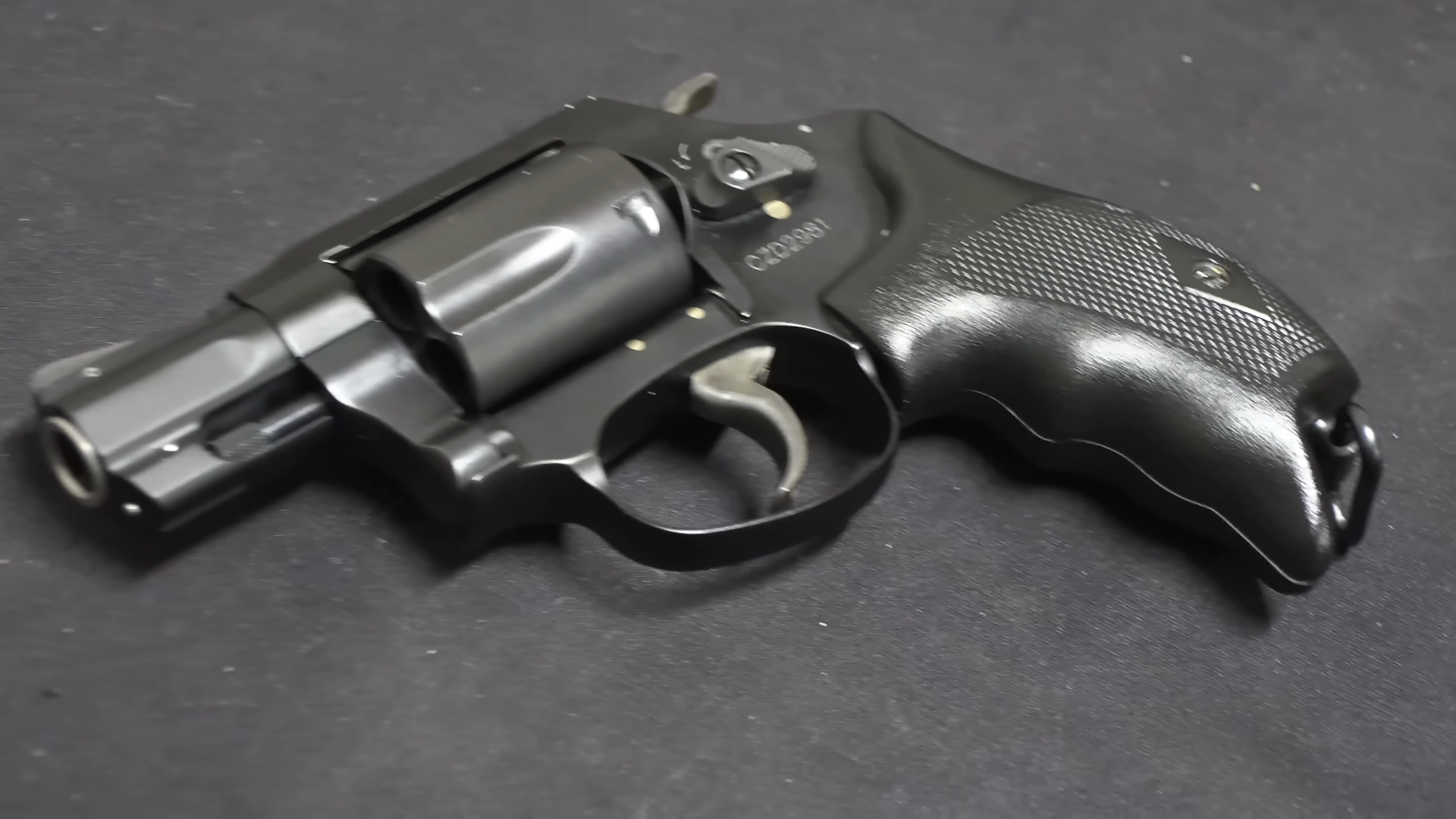 Why Japanese police still use revolvers instead of modern pistols