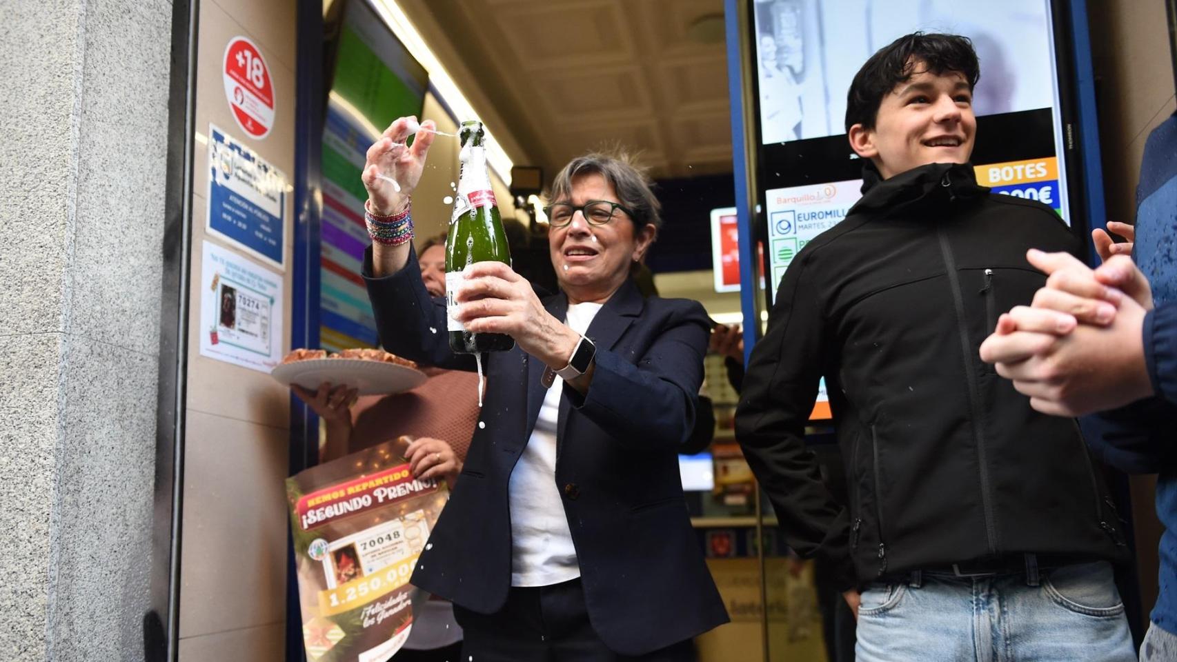 Andrés, el lotero que ha dado un quinto premio en Morón de la Frontera ...