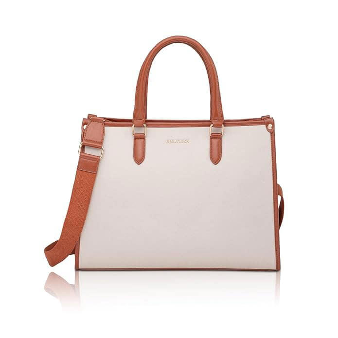 Tote bags for women that balance style, space, and daily ease