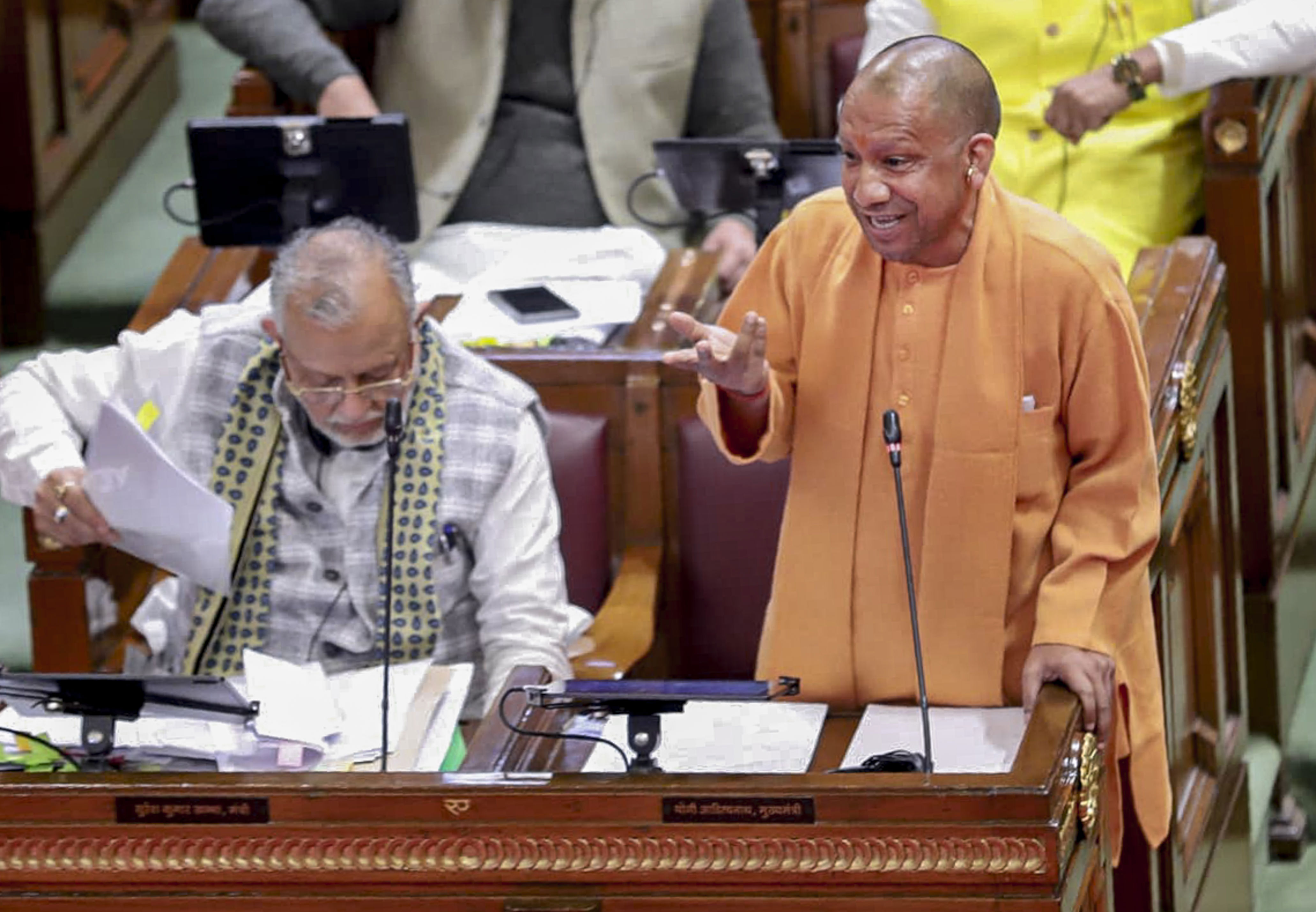 Cong strangled Constitution by imposing Emergency during Vande Mataram ...