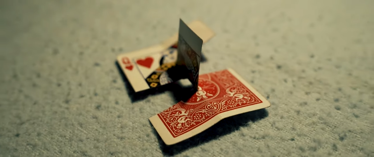 HyperCard illusion looks physically impossible