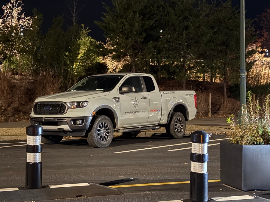 Armed robbery targets Riverside Park rangers near Shell gas station ...