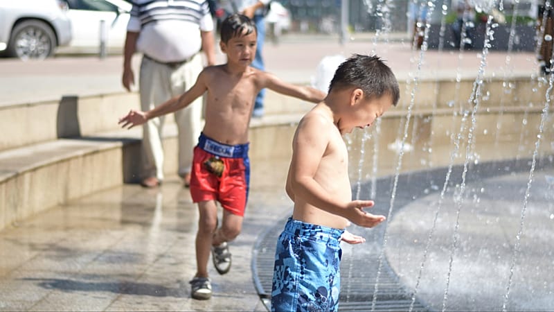 Climate change is shrinking children’s height - and humidity is making ...