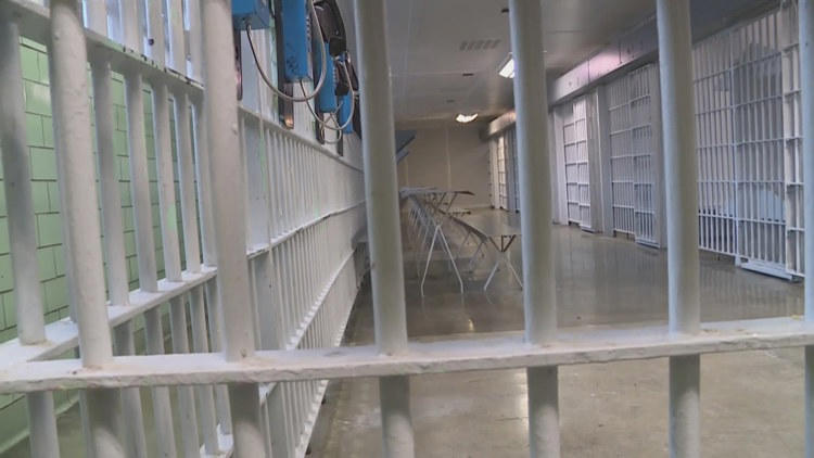 Louisville state representative to file bill to extend juvenile ...