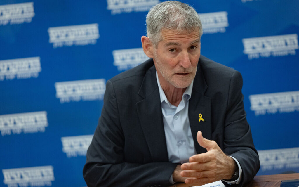 Yair Golan says PM’s inner circle is a ‘crime family that has taken ...