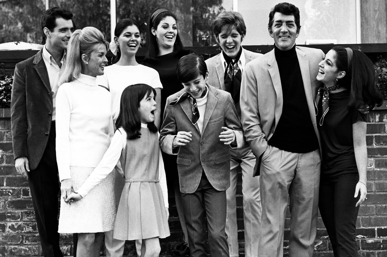 Dean Martin's 8 children: All about his sons and daughters