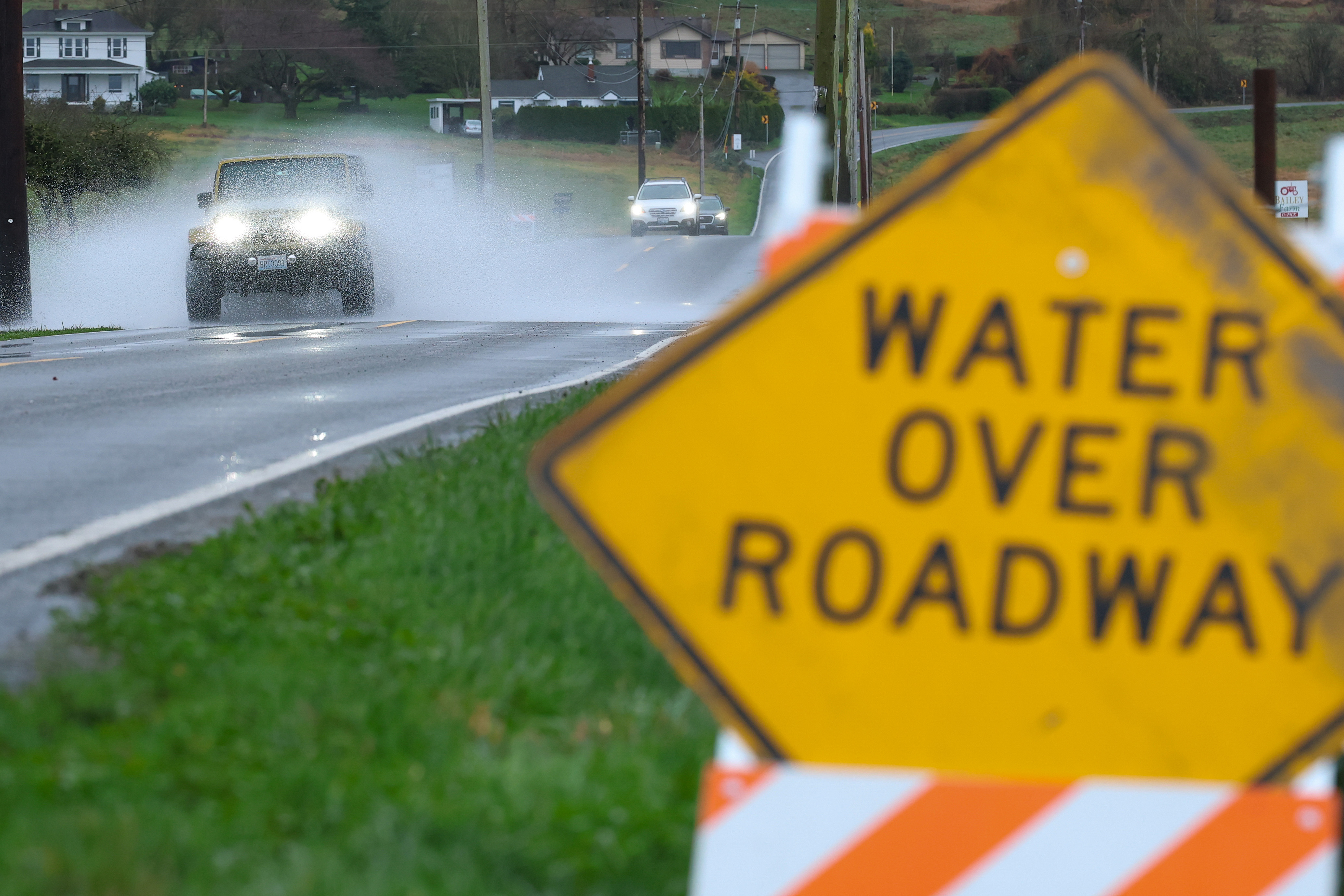 Winter storm live tracker: flooding, snow warnings disrupt holiday travel