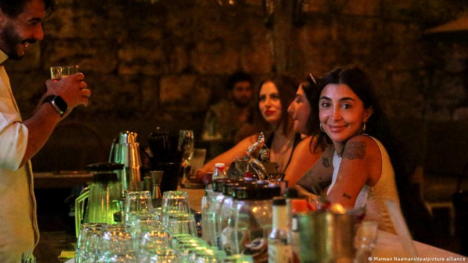 'Sober bars' on the rise as US alcohol consumption falls