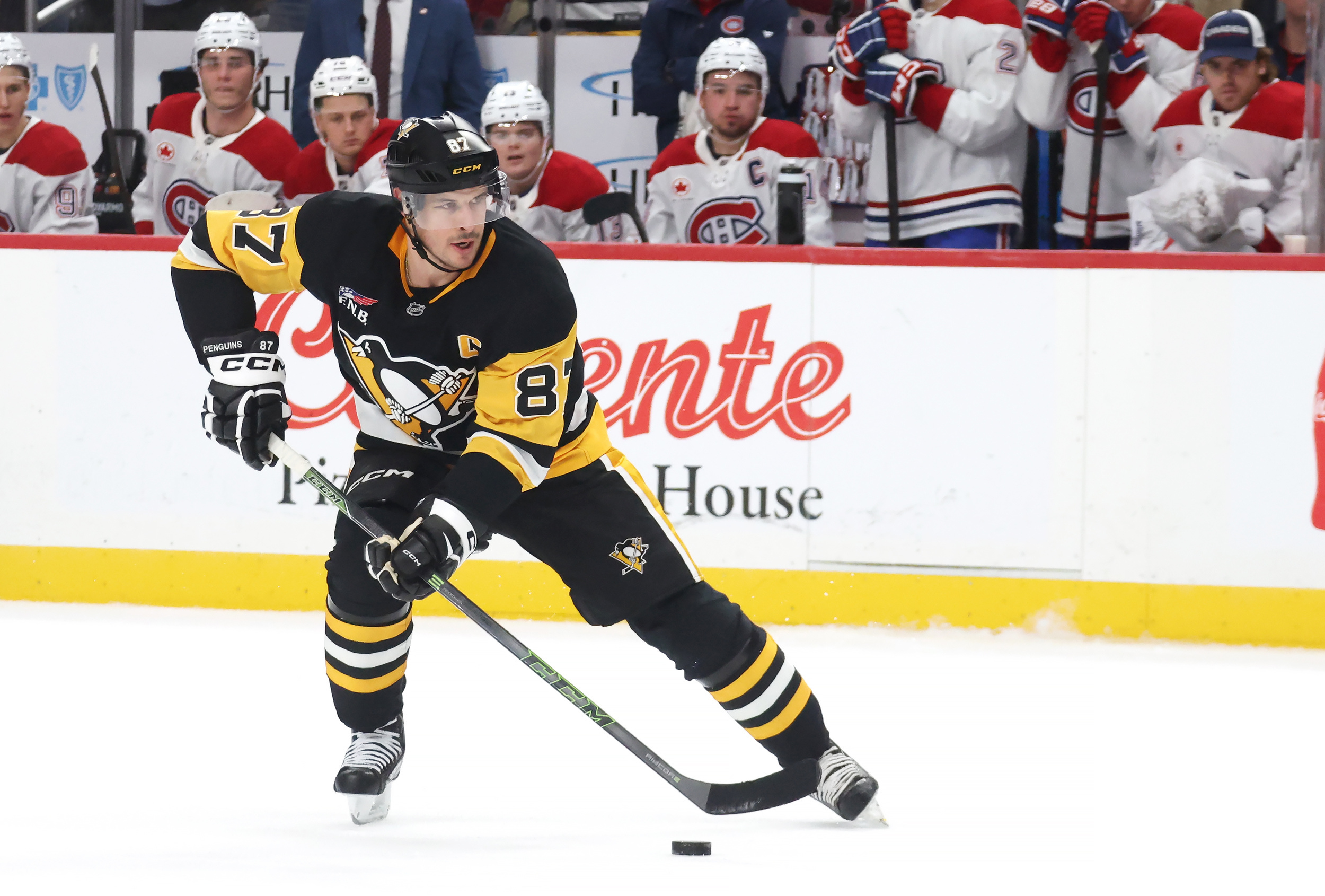 Sidney Crosby becomes Penguins all-time points leader in shootout win ...