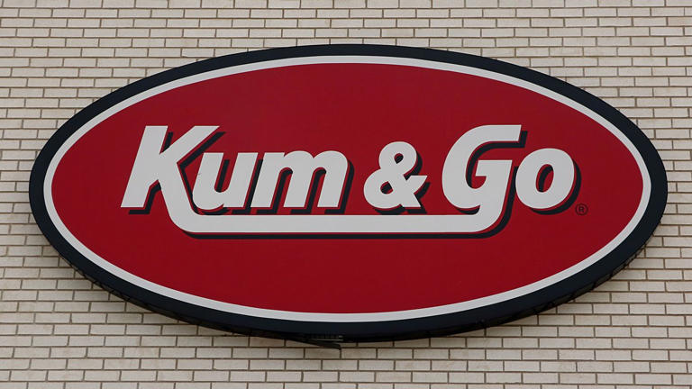 Dumpster diving for Kum & Go signs