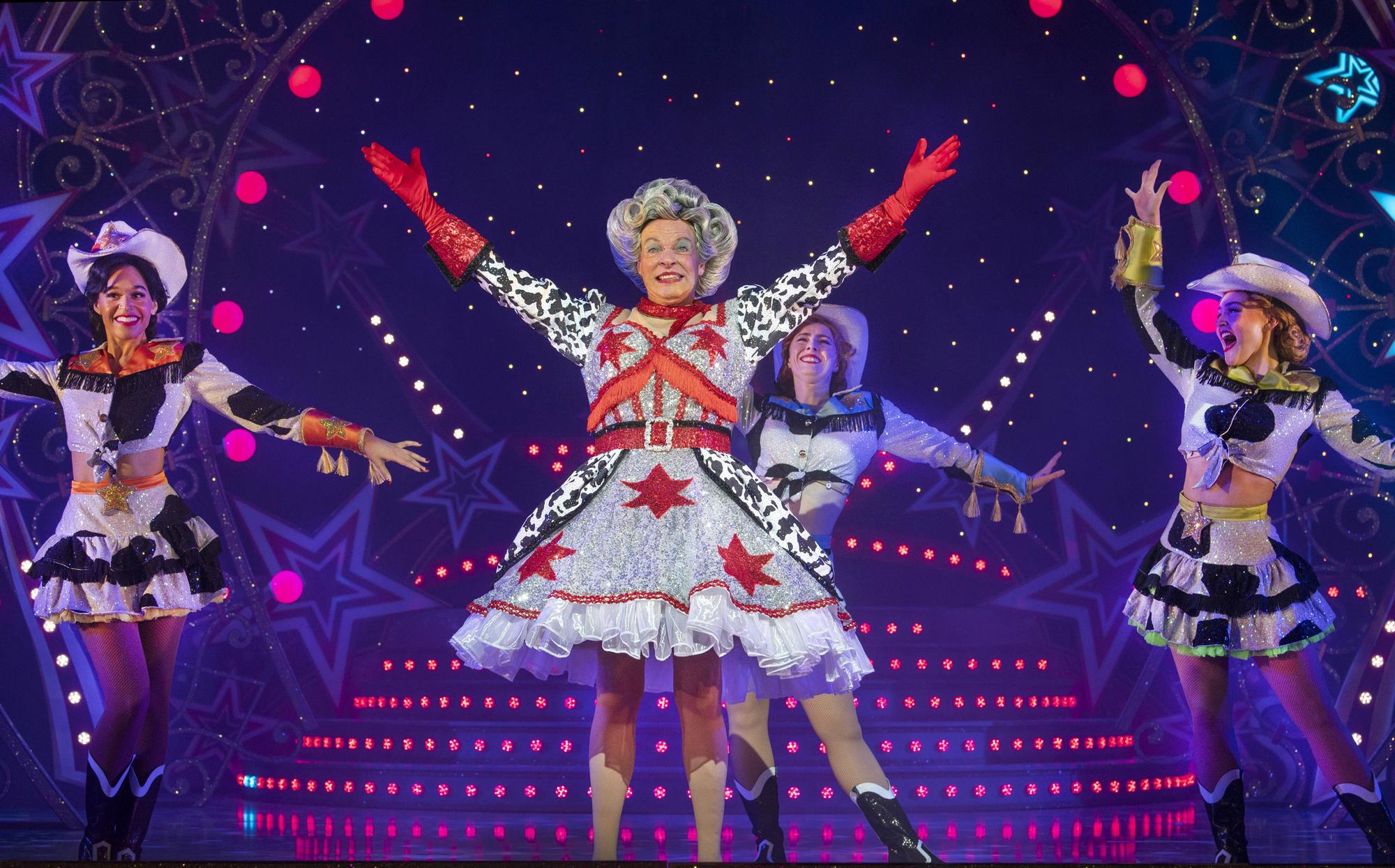 Jack & the Beanstalk: spectacular panto with a lavish set