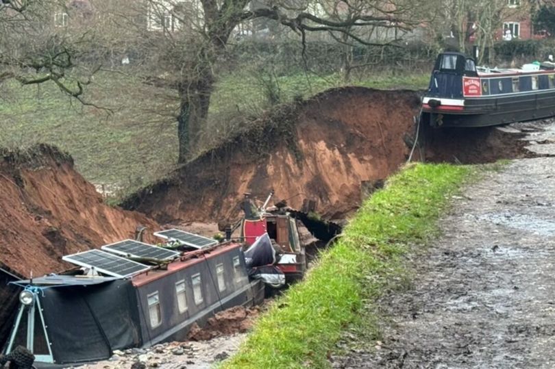 Huge 'sinkhole' swallows canal boats near Welsh border as major ...