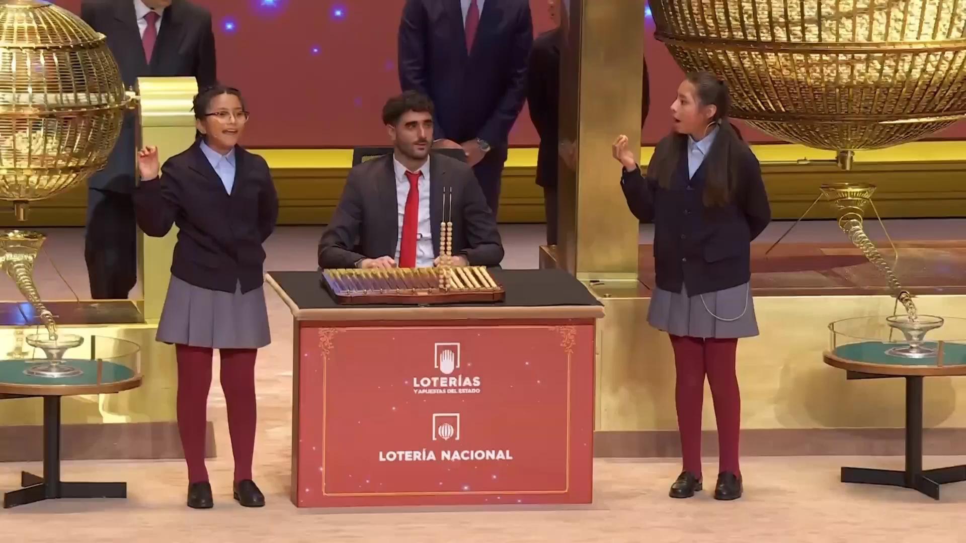 Number 79432 wins top prize in Spain's Christmas lottery