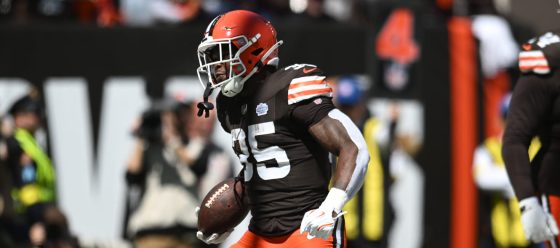 Fantasy football waiver wire advice: Pickups to target, stash & drop ...