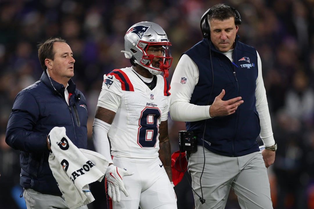 Stefon Diggs had to be physically restrained after he left Patriots ...