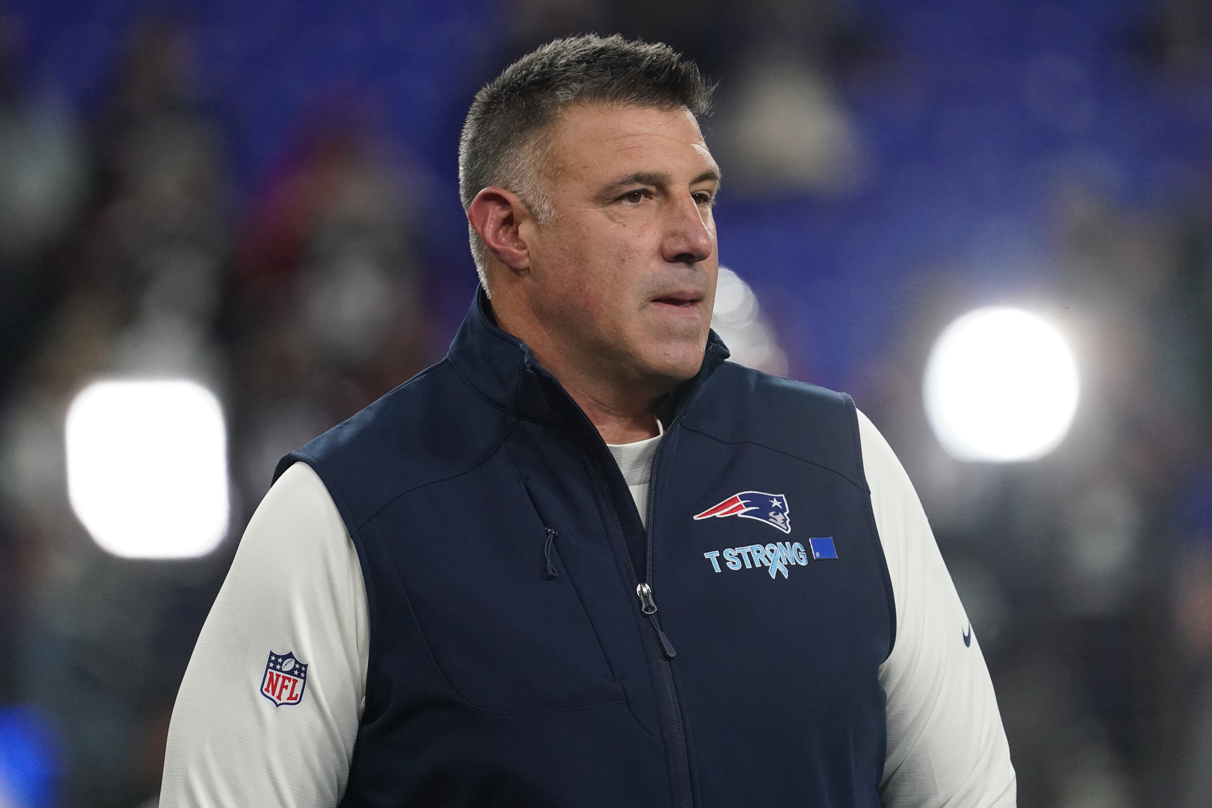 Patriots' Mike Vrabel was given no explanation for egregious missed call