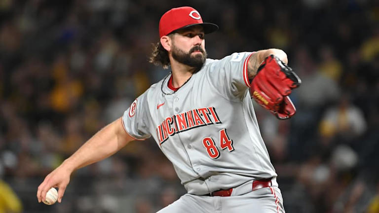 Veteran D-backs righty was surprisingly effective in small role