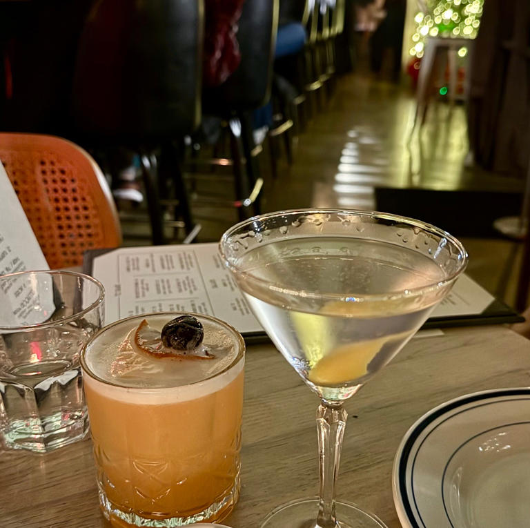 A 14th Street corner Italian spot serves splendid pasta and Neapolitan ...