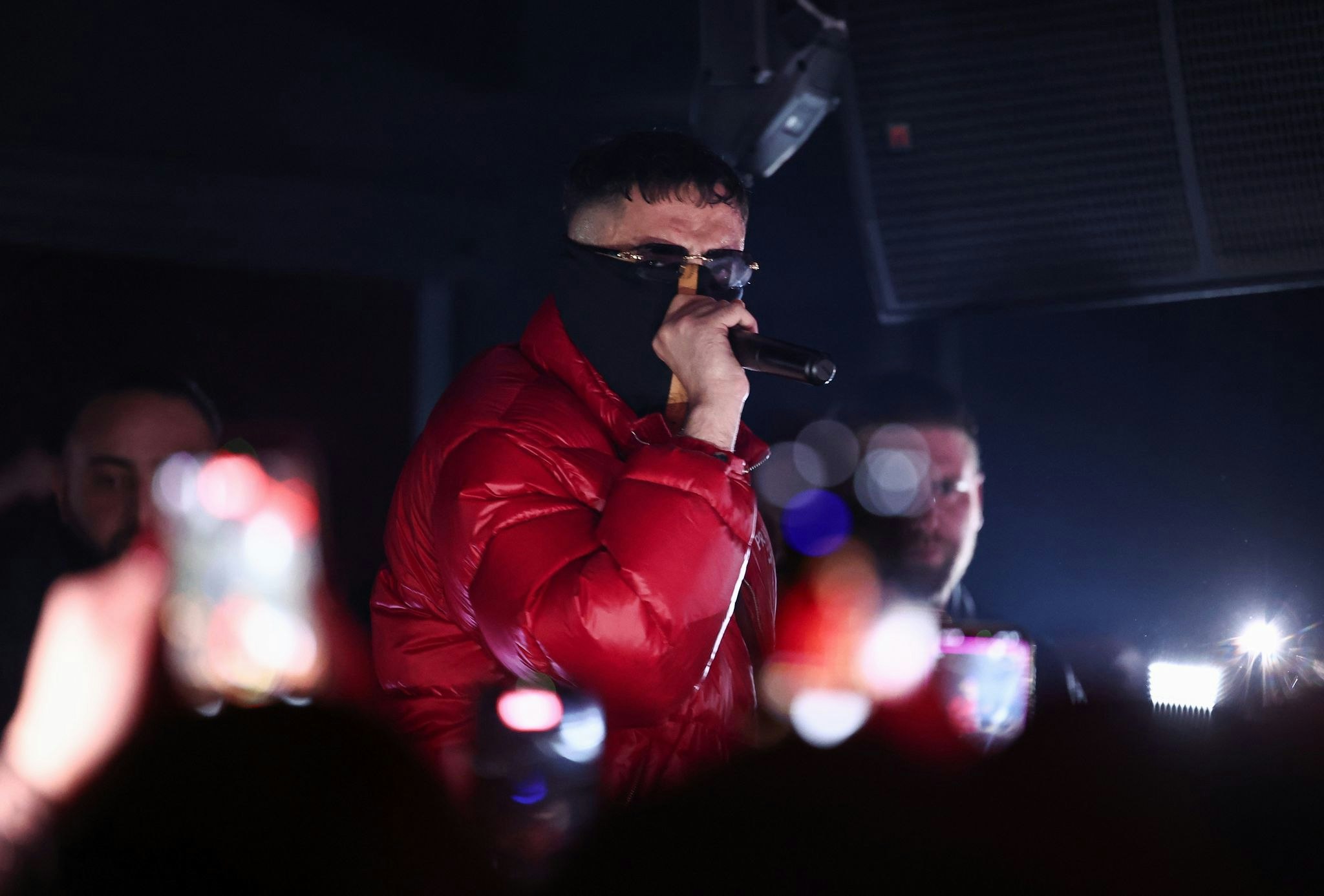 Zu Gast bei Politiker-Party: Rapper Haftbefehl schaut bei Özdemirs 60 ...
