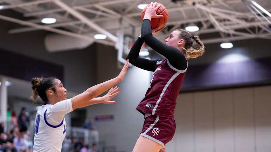Iowa high school girls basketball top 25 state rankings - Dec. 22, 2025